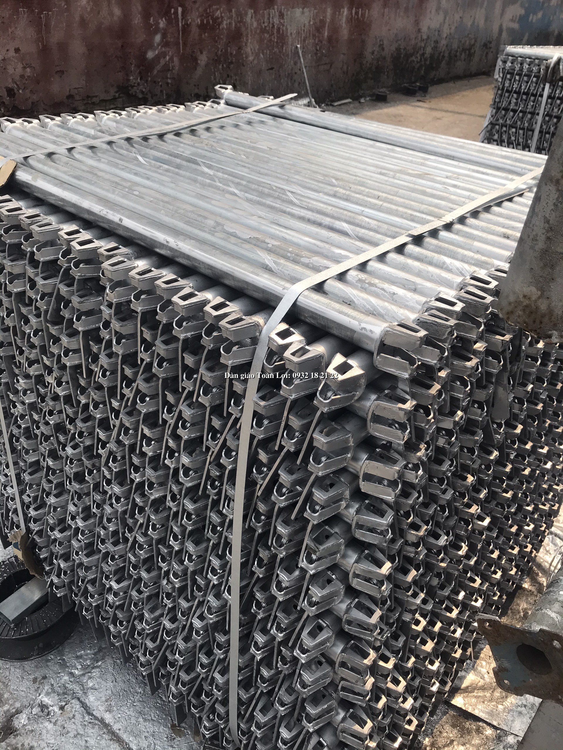 GIÀN GIÁO RINGLOCK KẼM